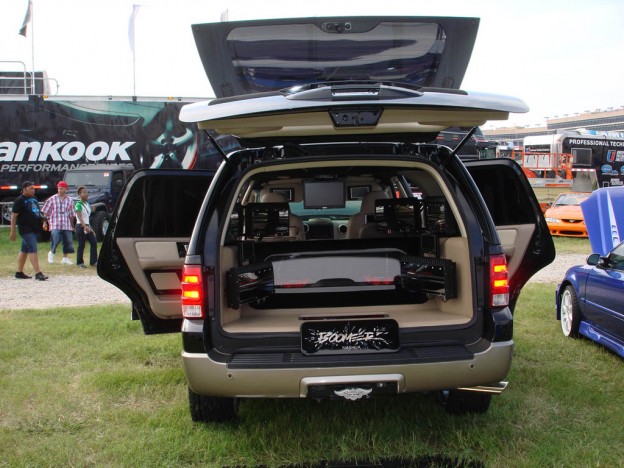 Ford Expedition Custom Audio - Boomer Nashua Mobile Electronics