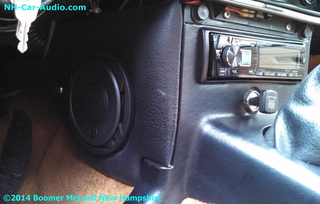 Triumph TR6 Custom Audio - Boomer Nashua Mobile Electronics